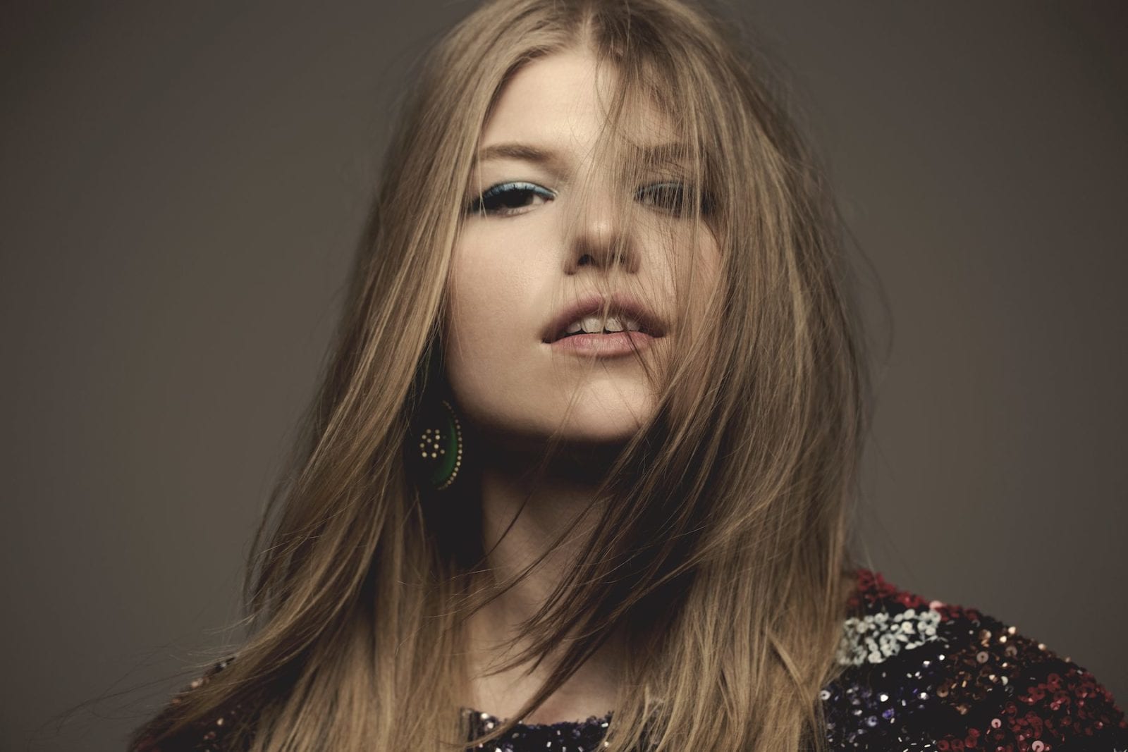 Brynn Elliott's 'Might Not Like Me' Is an Instant Confidence Boost ...